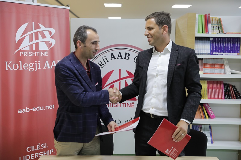Shtëpia Botuese AAB dhe Shtëpia Botuese ARBA EDITION nga Tirana ... Shtëpia Botuese AAB dhe Shtëpia Botuese ARBA EDITION nga Tirana ...